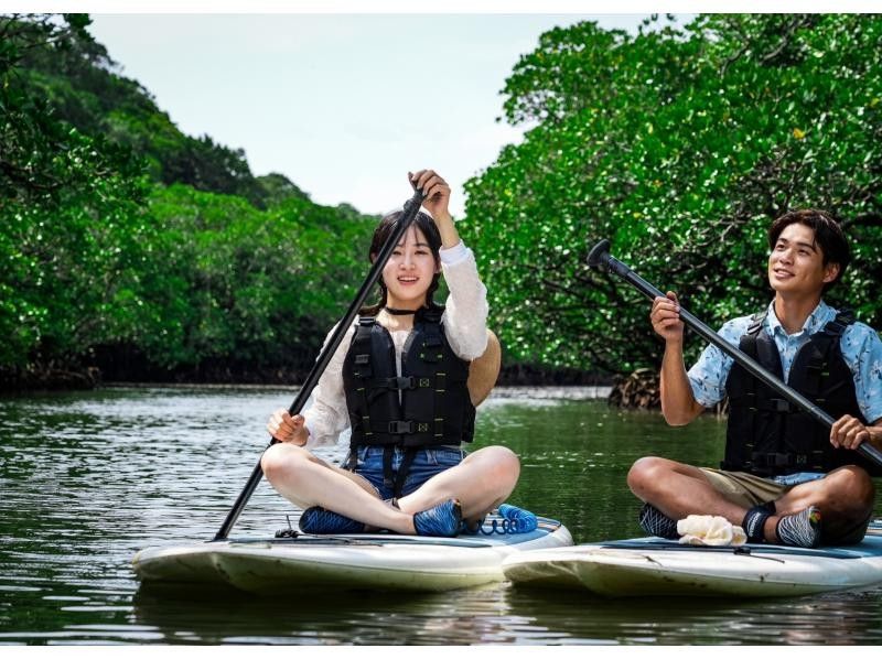 【石垣島・大人気スポット】sup Orカヤック体験‼️熱帯雨林の自然を颯爽♪『不思議な海の森マングローブ』写真付き‼️シャワー更衣室完備‼️